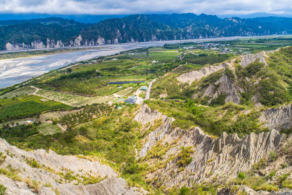 Liji Badlands and Little Huangshan－East Longitudinal Valley National ...